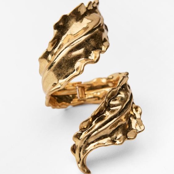 Zara | Jewelry | Zara Textured Leaf Arm Band | Poshmark